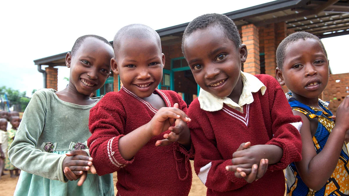 Aid for child refugees in Rwanda | unicef.ch